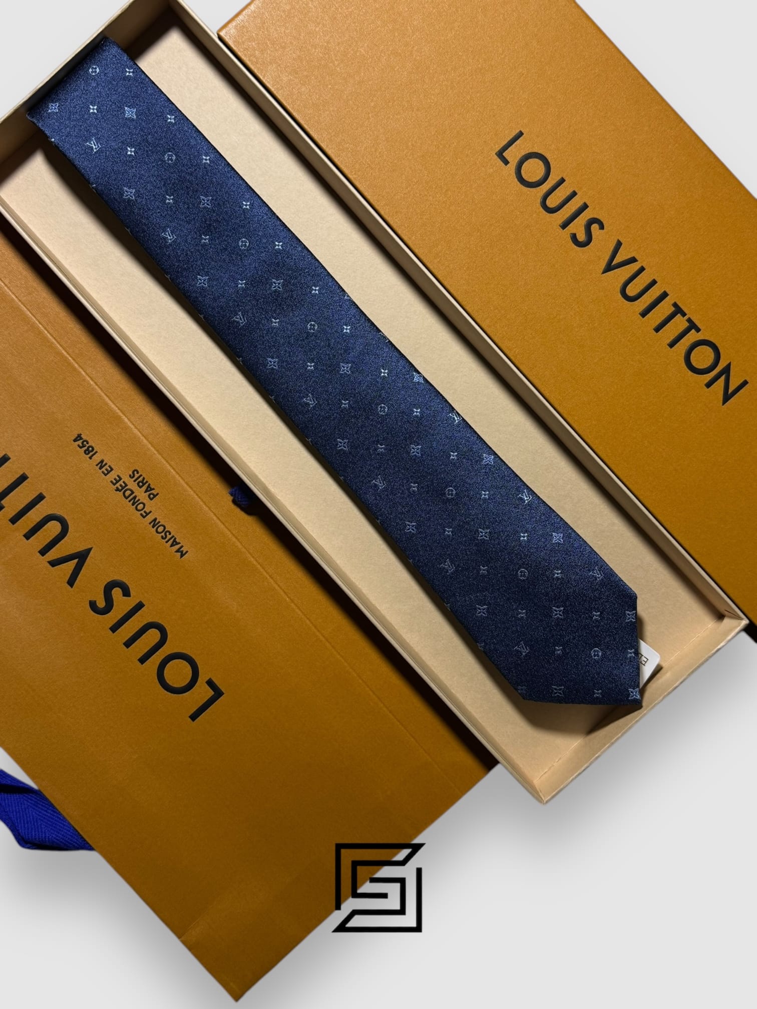 Louis Vuitton - Blue LV Big Pattern - Elswefy Stores